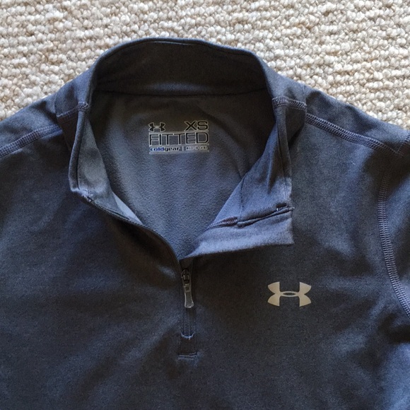 Under Armour | Tops | Under Armour Grey Top Excellent Condition | Poshmark